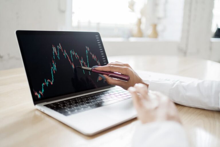 Quais São as 10 Melhores Ações para 2025? Veja Onde Investir